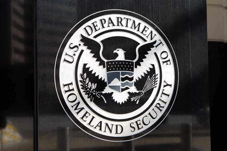DHS, ICE JOIN FORCES With 958 Police Across Nation | News Insights