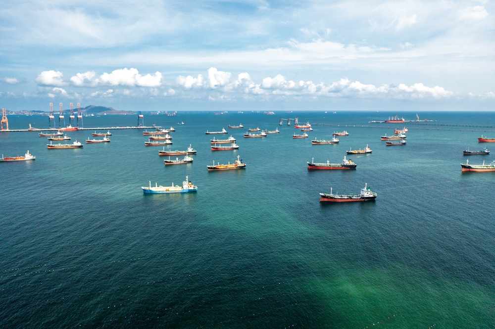 Iran Shuts Strait AGAIN After US and Israel Violate! | News Insights